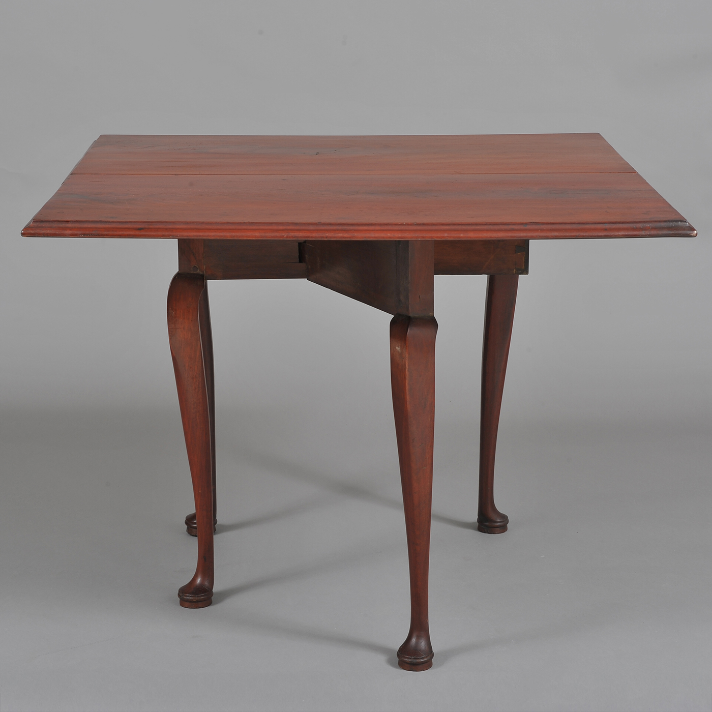 Rare Queen Anne Single Drop-Leaf Table - Jeffrey Tillou Antiques